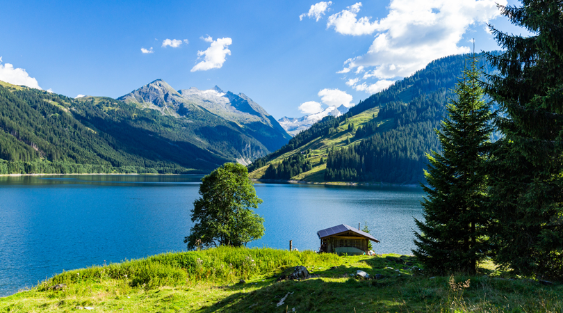 5 Beautiful Places to Visit in Summer | Bedandbreakfast.eu
